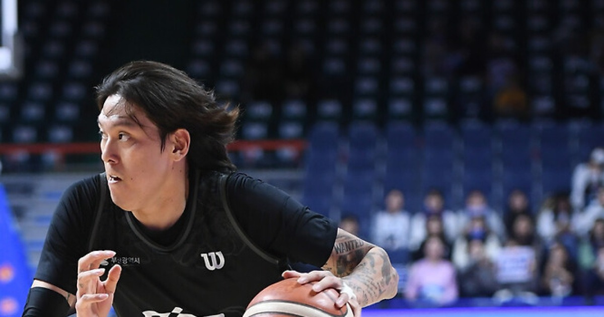 [BK 프리뷰] 한 번씩 치고받은 KCC와 SK, 3라운드에선?