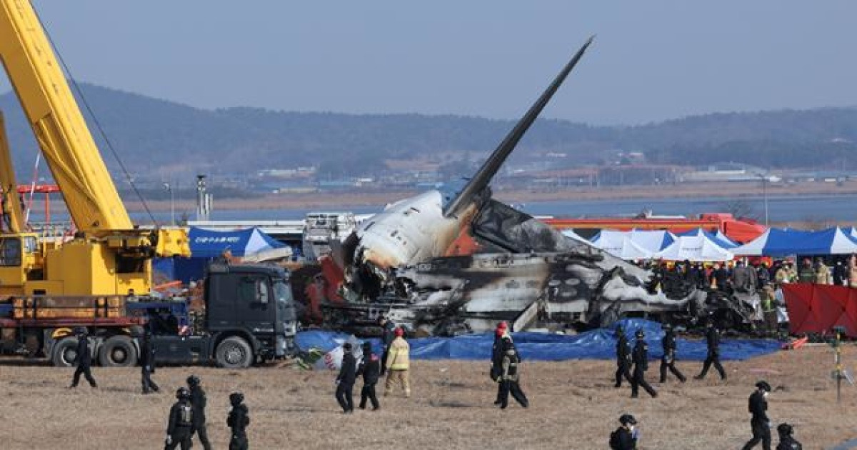 20년 만에 첫 인명 사고가 대형 참사…최대 위기 맞은 LCC 1위 제주항공