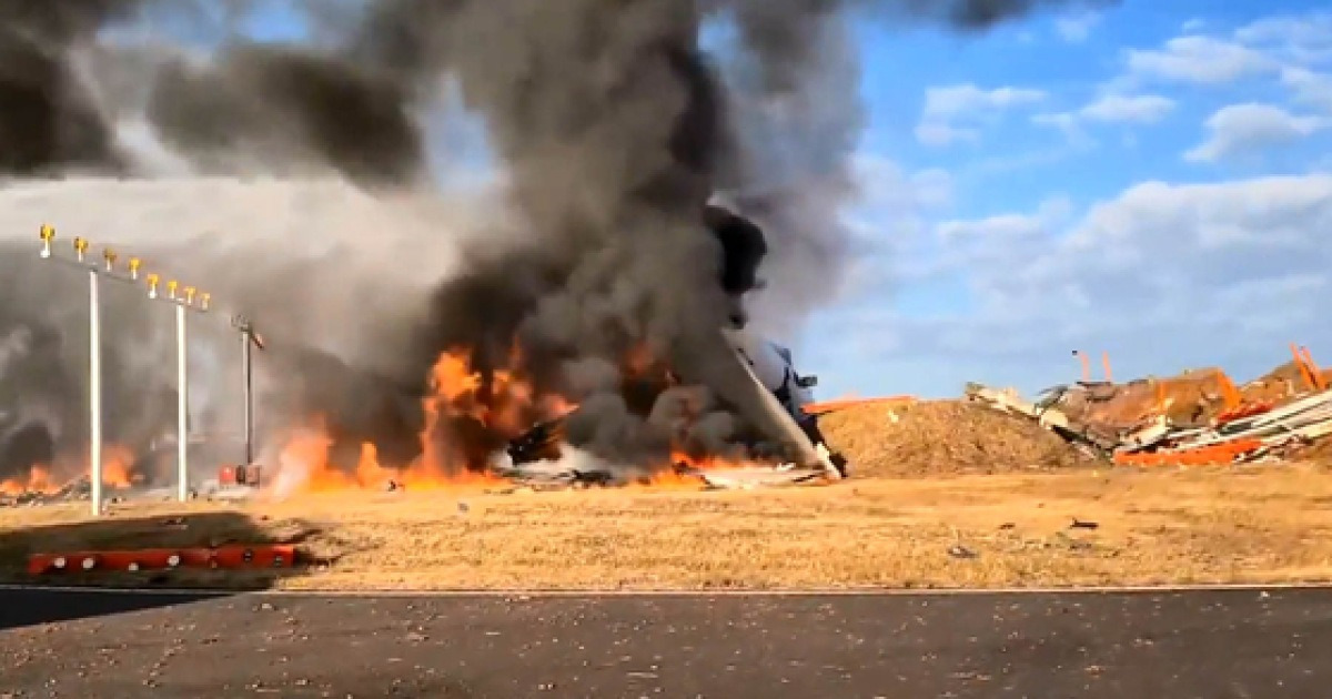 All but 2 of 181 passengers and crew presumed dead in Muan plane crash ...