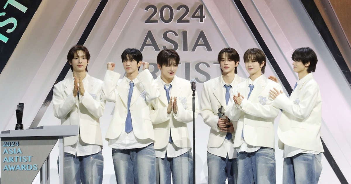 TWS, 'AAA 2024' 2관왕..올해 최고 신인 입증 "42 고마워"