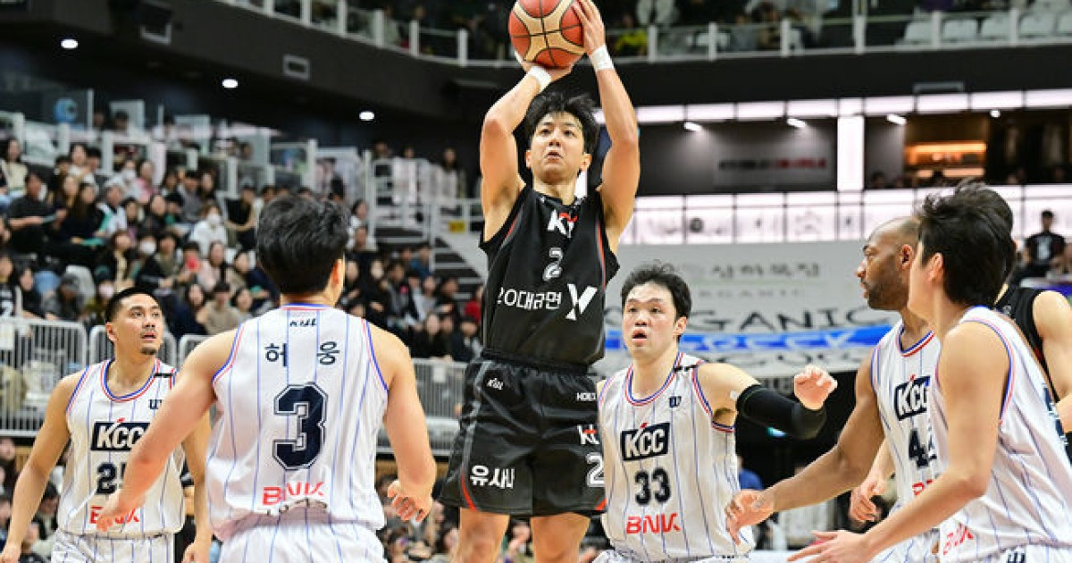 '허훈 복귀전 11점 7어시스트' KT, KCC 제압...SK는 LG 9연승 저지