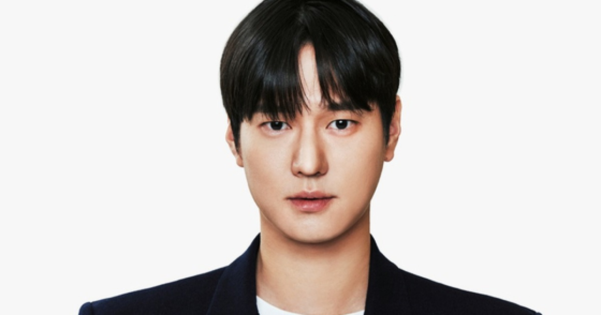 고경표 측 19금 사진 루머에 법적 대응 “사실무근 심각한 범죄행위”