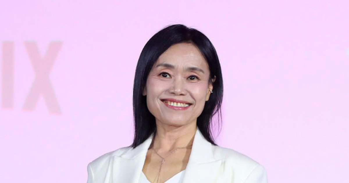 “오겜2 인기 얻었지만 SNS도 아직 안해… 1순위는 여전히 연극”