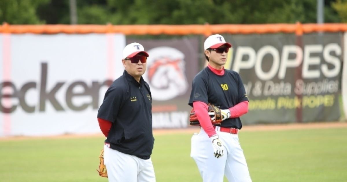 “박기남·이헌곤 코치 울었다, 9회초 2OUT부터…” KIA V12에 이들이 없으면 섭섭하다, 숨은 MVP들