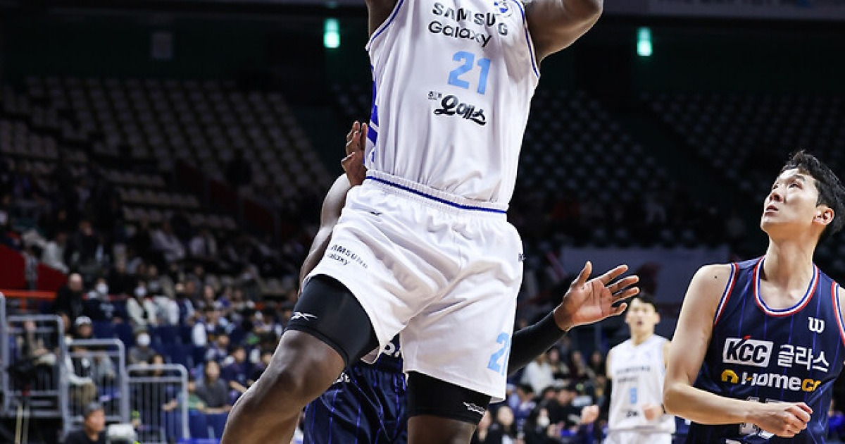 [BK 리뷰] ‘두 자릿수 득점 4명’ 삼성, KCC 상대 대승...4연승 질주