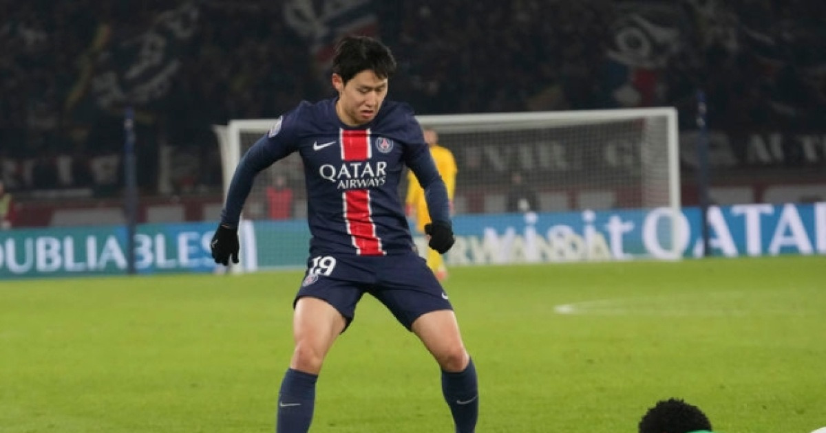 '부상 투혼' 이강인 미쳤다! 폭풍 1도움→PSG 4연승 견인…'팀 내 최고 평점' POTM까지 겹경사