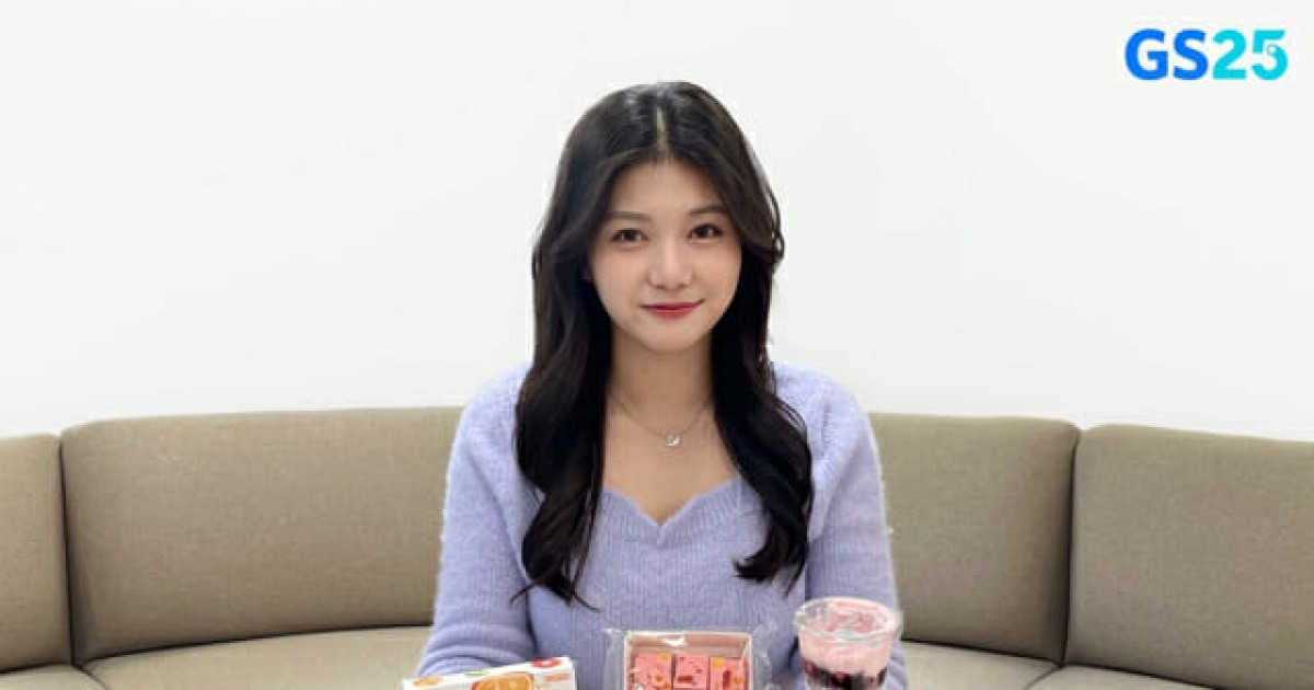 SNS 인기 디저트 총집합…GS25, 수건케이크·쫀득쿠키 등 5종 출시