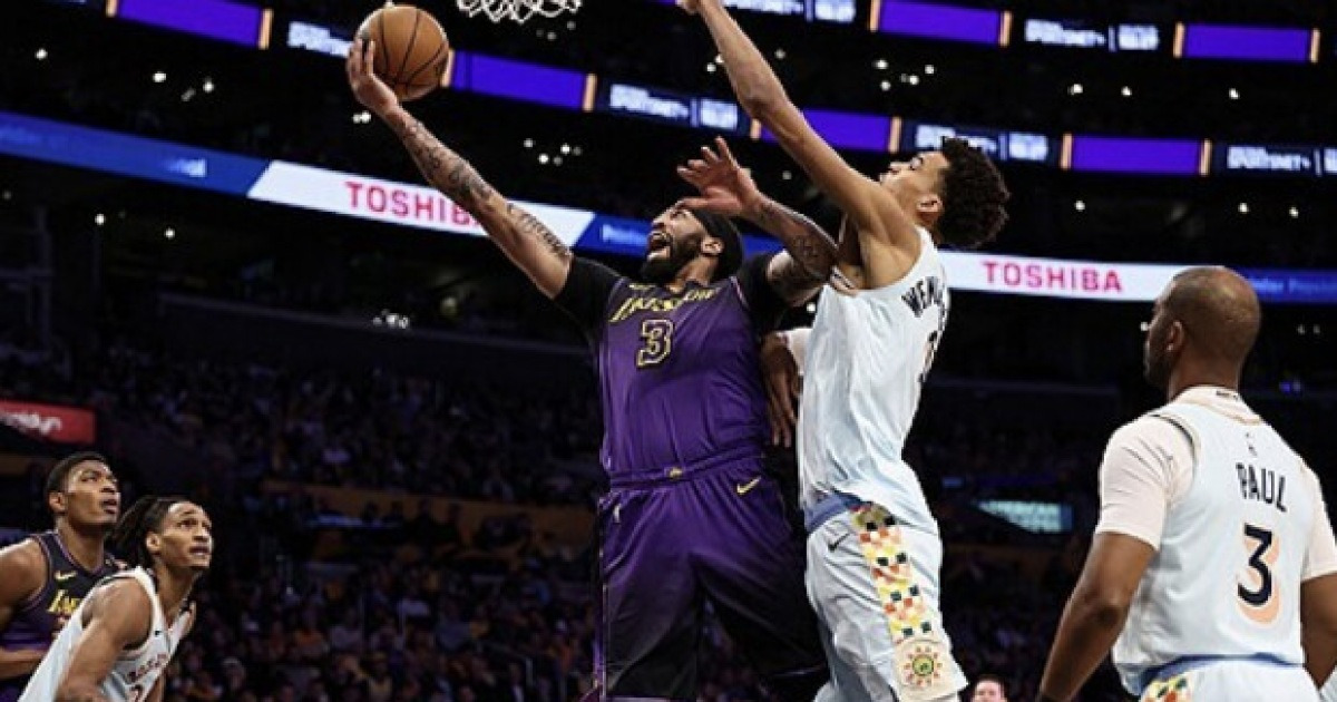 [NBA] ‘4Q 13-37’ 레이커스, 쿠퍼 영구결번식 열린 날 샌안토니오에 역전패