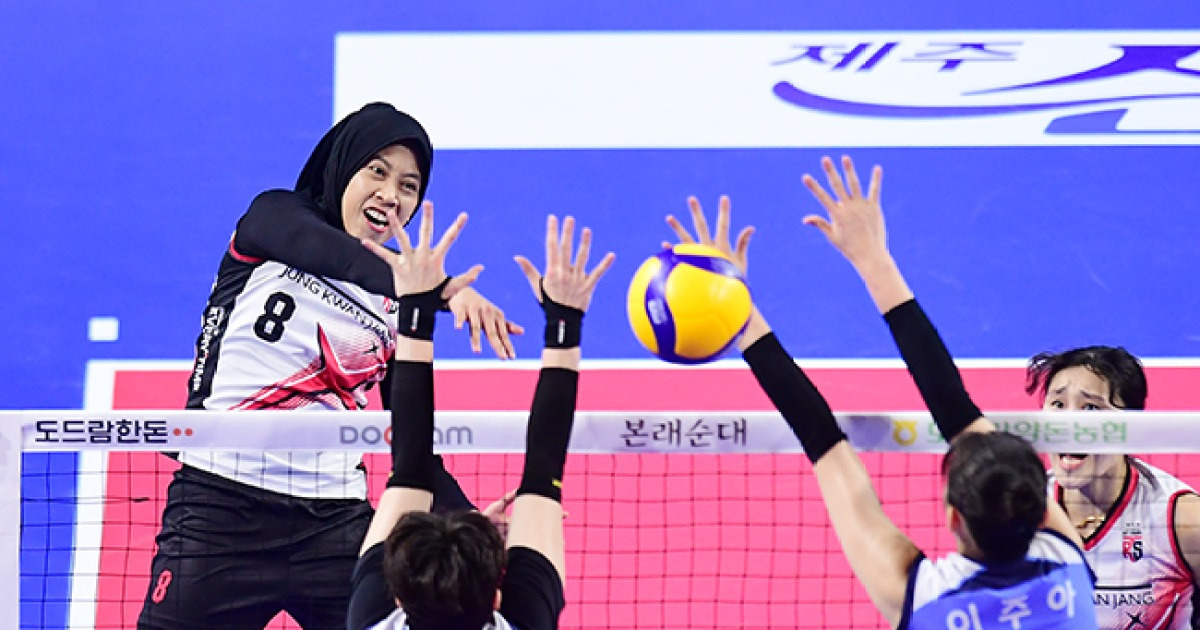 '메가 44점' 정관장, 혈투 끝에 IBK기업은행 격파…10연승 질주