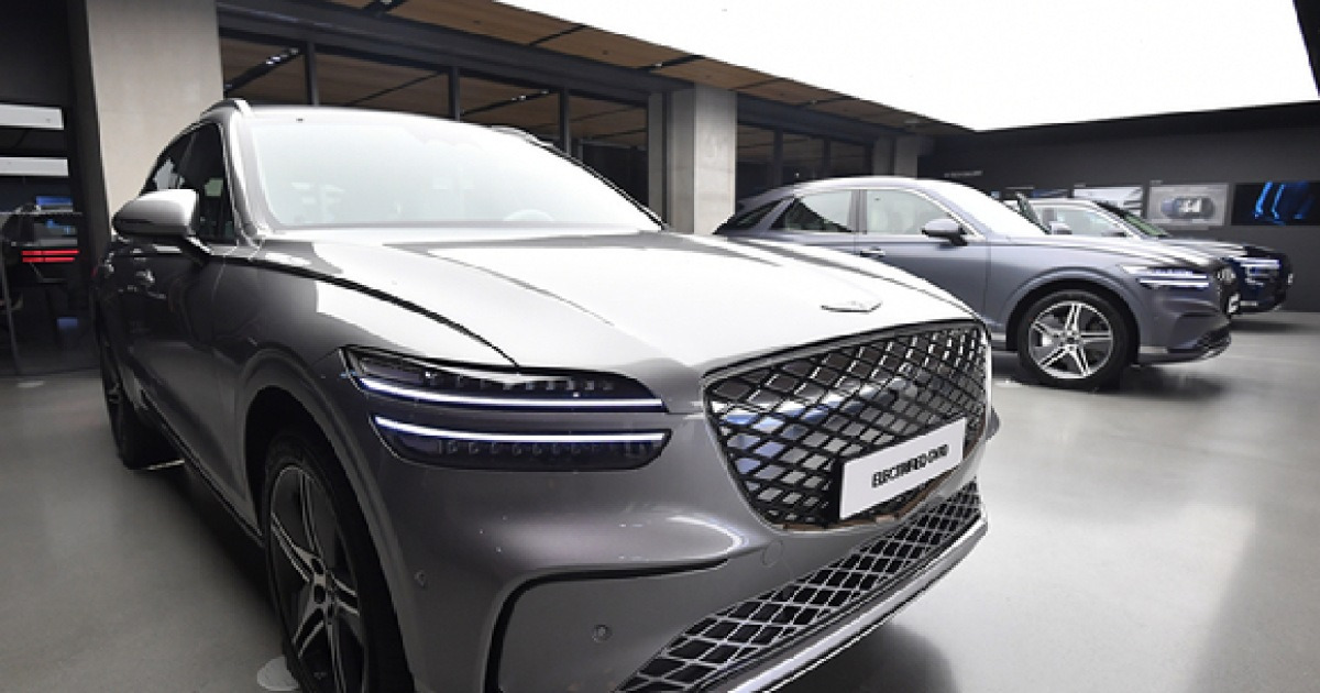 [아이포토] '역동적 우아함' 제네시스 GV70 전동화 부분변경 모델 출시