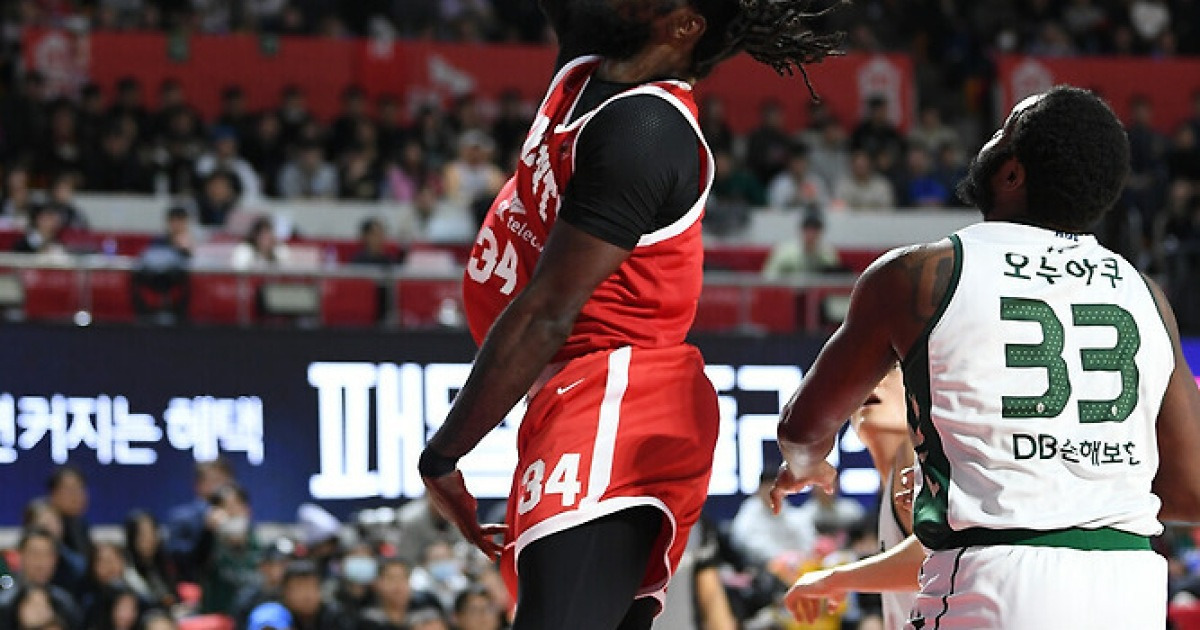 SK, DB 65점 묶고 시즌 2번째 파죽의 9연승 행진…워니 25점 11리바운드 폭발