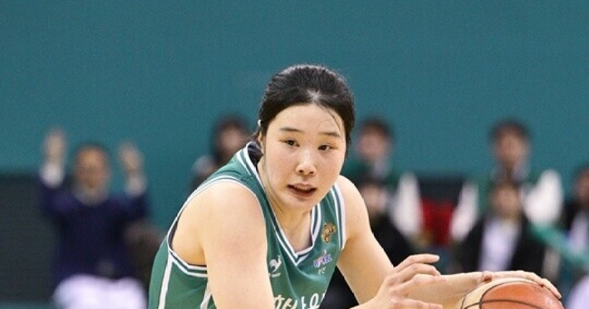 [WKBL 4라운드 리뷰] 희망 줄어든 하나은행, 그래도 힘을 실었던 이들