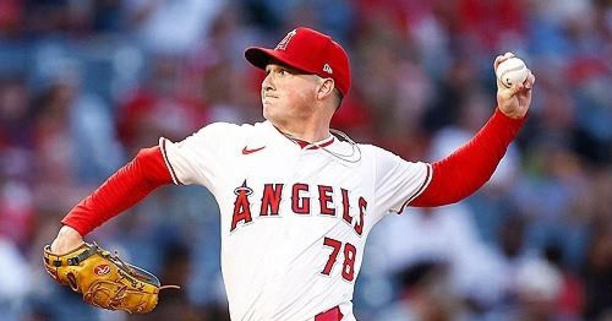 MLB 문턱을 넘어, KBO리그로 온 키움 '케니 로젠버그의 꿈'