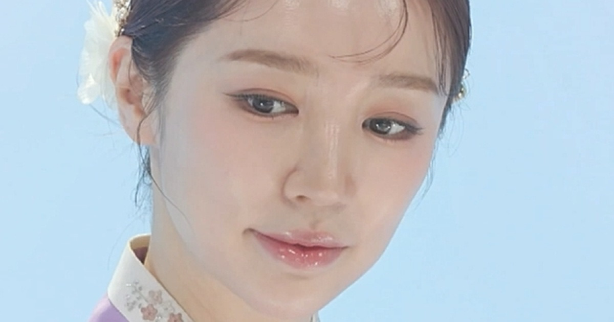 윤은혜, 베복 컴백 이어 MBC 방송연예대상 MC…전현무·이장우와 호흡[공식]