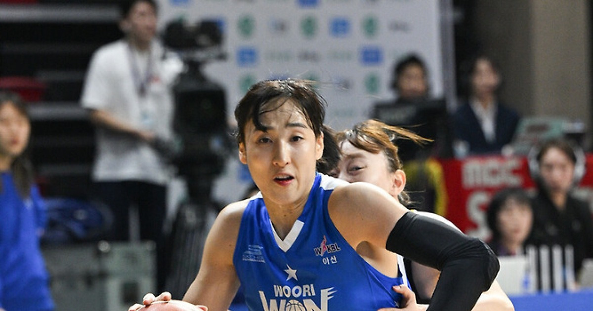 김단비, 26P 17R+경기 종료 15초 전 결승포 작렬…우리은행은 KB스타즈 상대로 극적인 승리