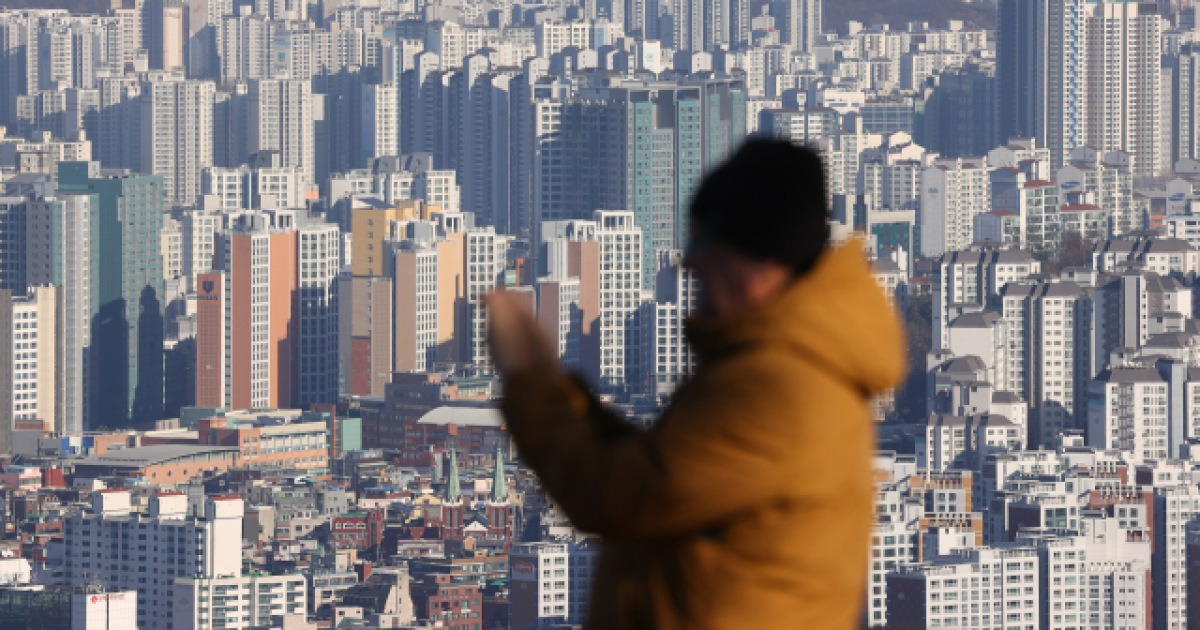 공사비 상승에···전국 아파트 분양가 15년만에 매매가 앞질러
