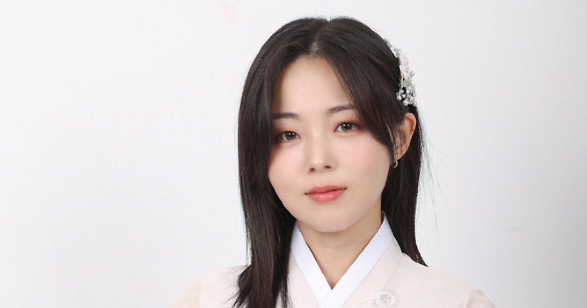 [한복인터뷰] HYNN(박혜원) “새해 소망? 건강하고 행복하게 노래하기”