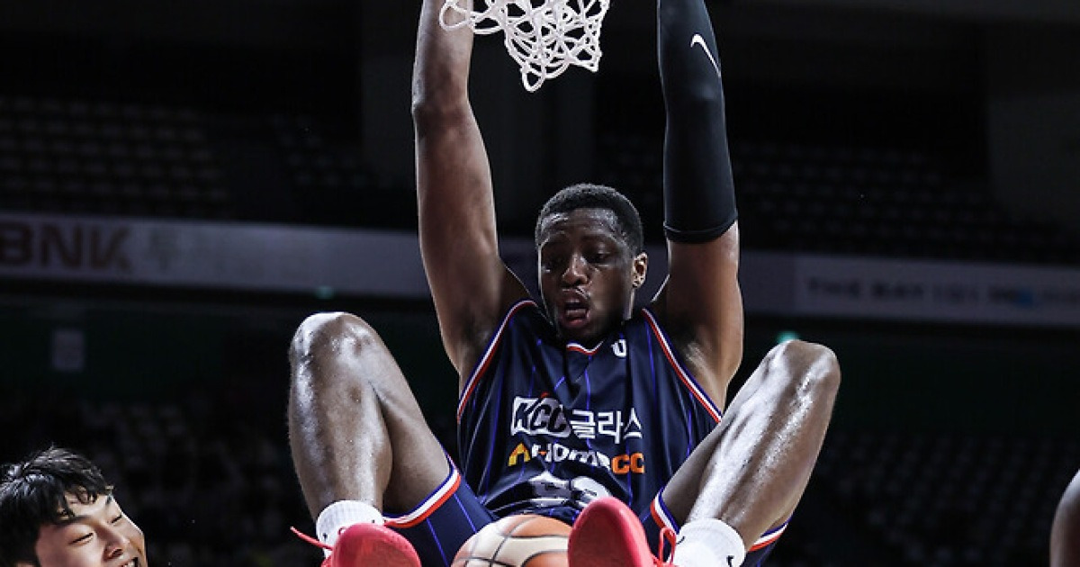 [BK 리뷰] '3점슛 17개 작렬' KCC, 접전 끝에 DB에 역전승... 6위 '한 게임 추격'