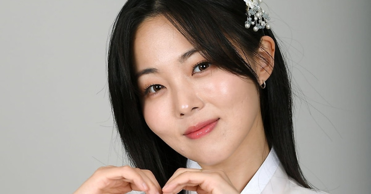 "대국민 사과드립니다"…한강 소설서 예명 따온 HYNN, 돌연 사과한 이유 [TEN인터뷰]