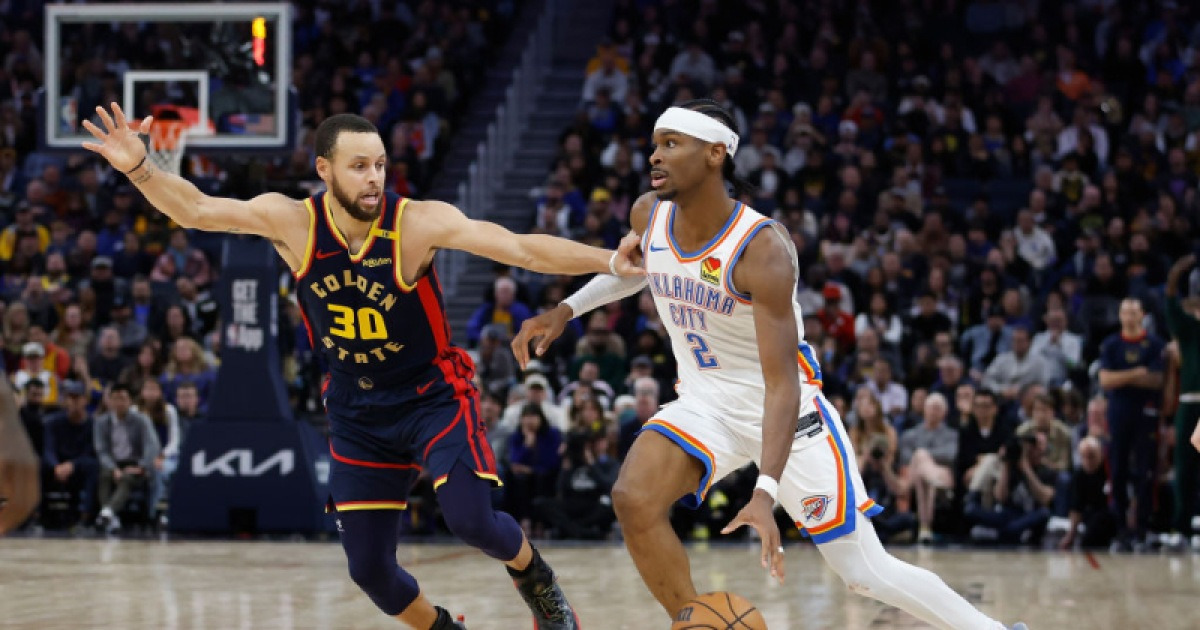 ‘52점’ SGA 잠재운 커리의 딥쓰리…GSW, 서부 1위 OKC 꺾고 2연승