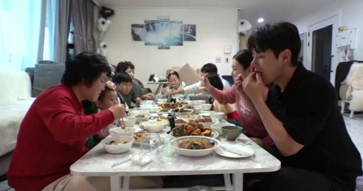 [MBN] 설날에 결혼 잔소리하는 가족들