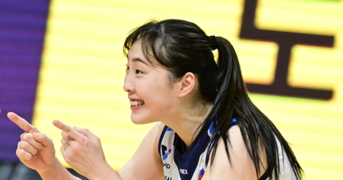 '토종 에이스' 황민경 18득점 맹활약! IBK기업은행, 7연패 탈출…KB손보 '리버스 스윕' (종합)