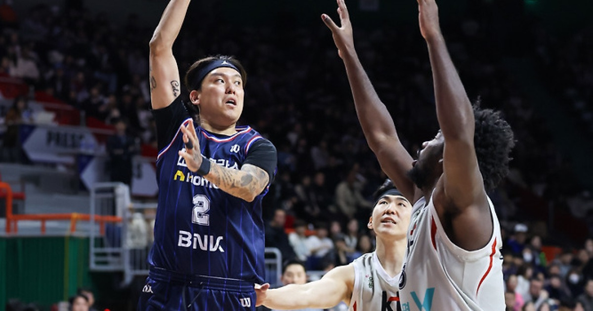 KT, 완전체 KCC에 대승. 36점 폭발 켐바오 앞세운 소노, DB에 혈투 끝 승리(종합)