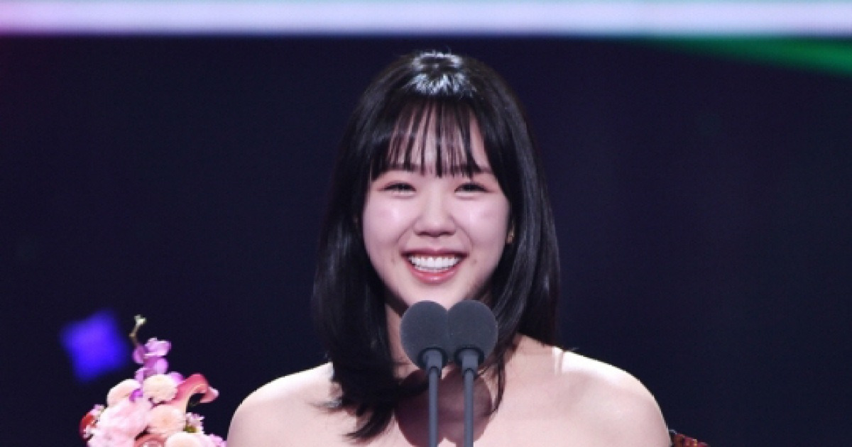 지예은, 69.8kg 아닌데 '억울'...실제 몸무게 공개 "통통하지 않아" ('인생84')