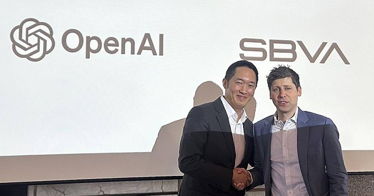 기념촬영하는 이준표 SBVA 대표와 샘 올트먼 오픈AI CEO