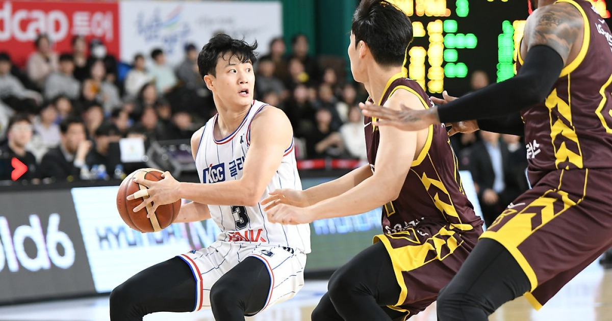 6위가 코앞인데…답답한 KCC, 4연패 수렁