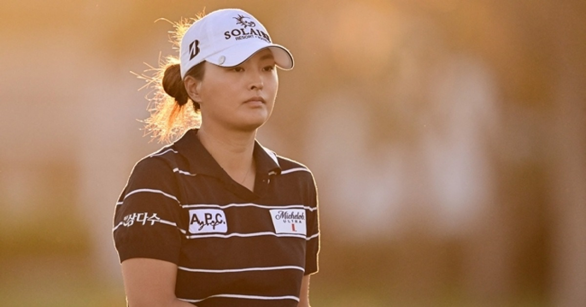 고진영, 파운더스컵 3R 단독 2위 등극...24년 침묵 깨고 우승 레이스 재개?