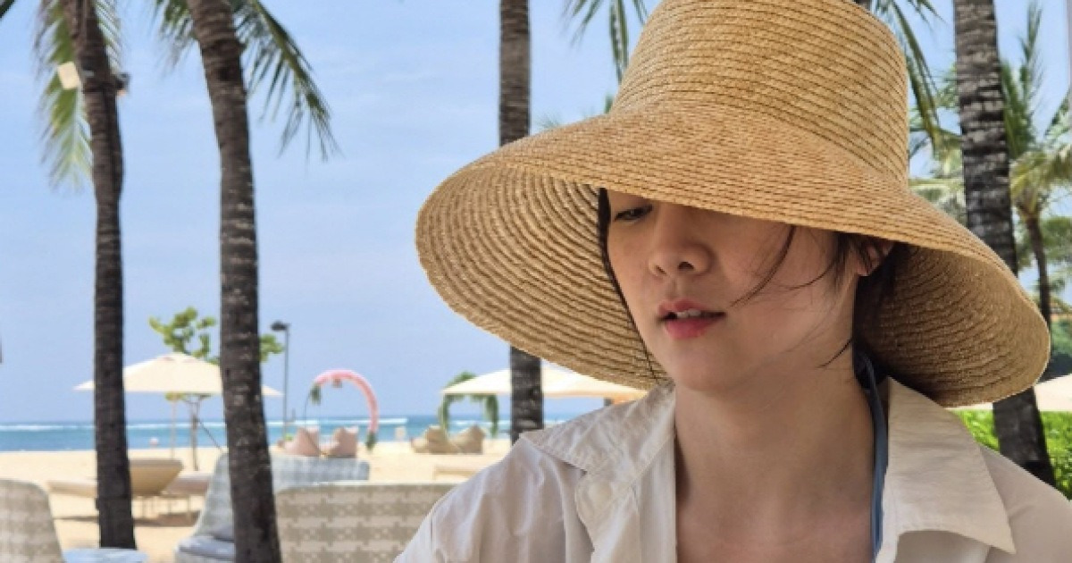 [SCin스타] 조우종, 이러니 ♥정다은 몸매 직접 공개하지…수영복 자태 자랑