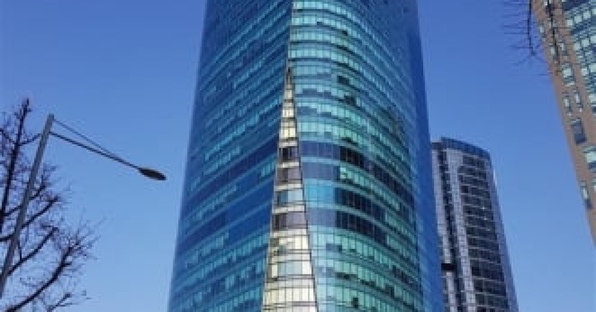 CJ올리브영, 용산 KDB생명타워 인수 도전장