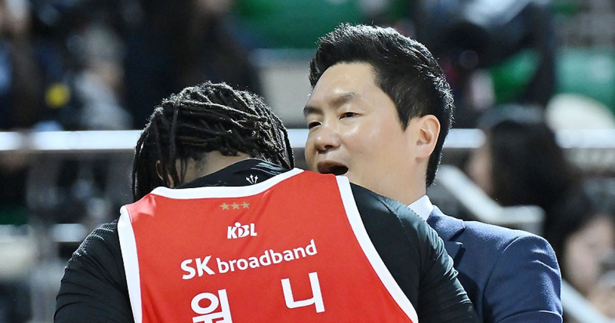 은퇴 좀 말려봐…'KBL 최초 기록' SK 워니, 한 시즌 라운드 MVP 3회 선정 [공식발표]