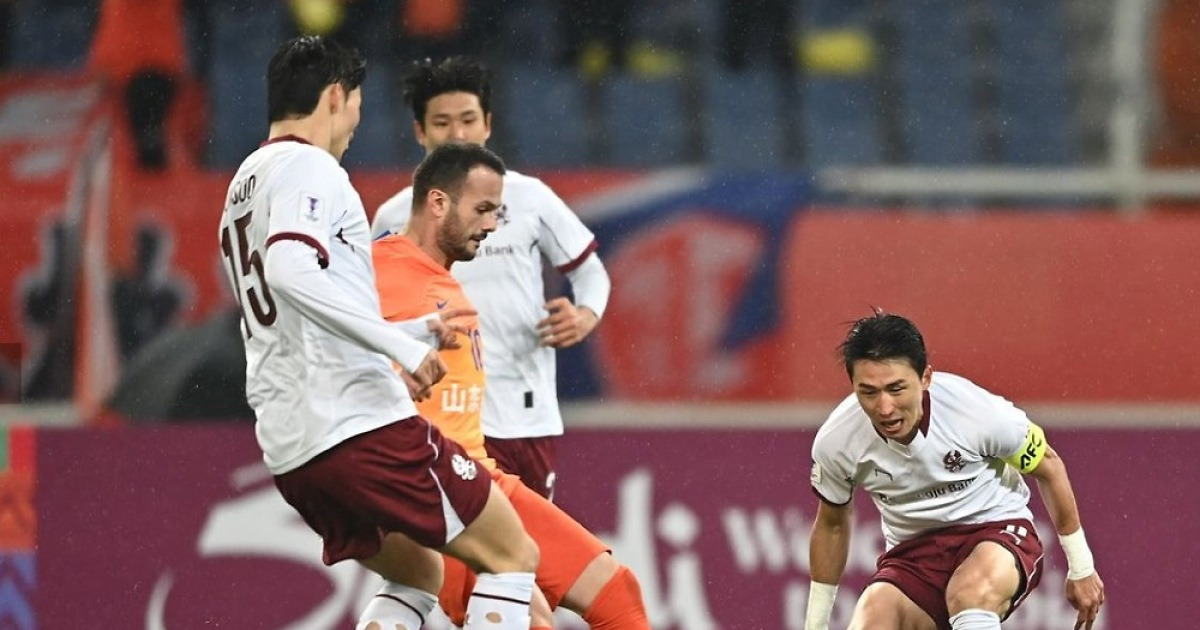 창단 첫 ACLE 16강行에도 가슴 친 광주, 전력 공백 실감하고 부상에 신음하고