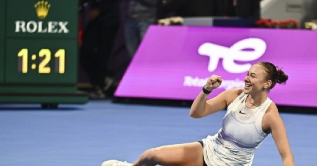 아니시모바, 3년 만에 WTA 정상... 번아웃 극복의 쾌거