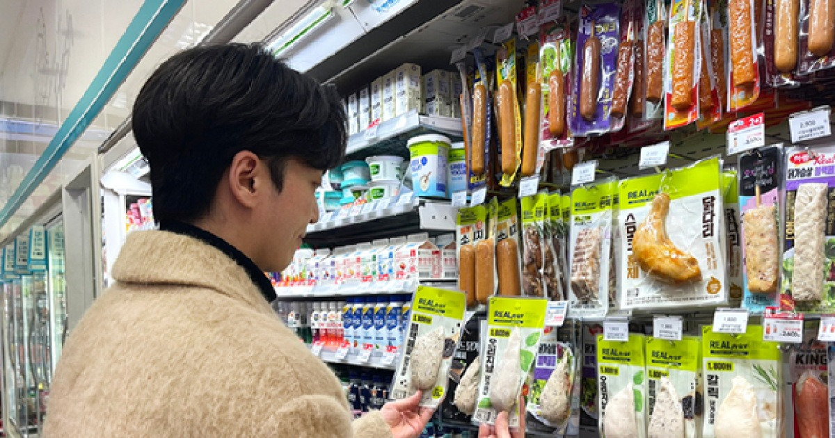 "물가 오르는데"⋯GS25가 PB상품값 낮춘 이유