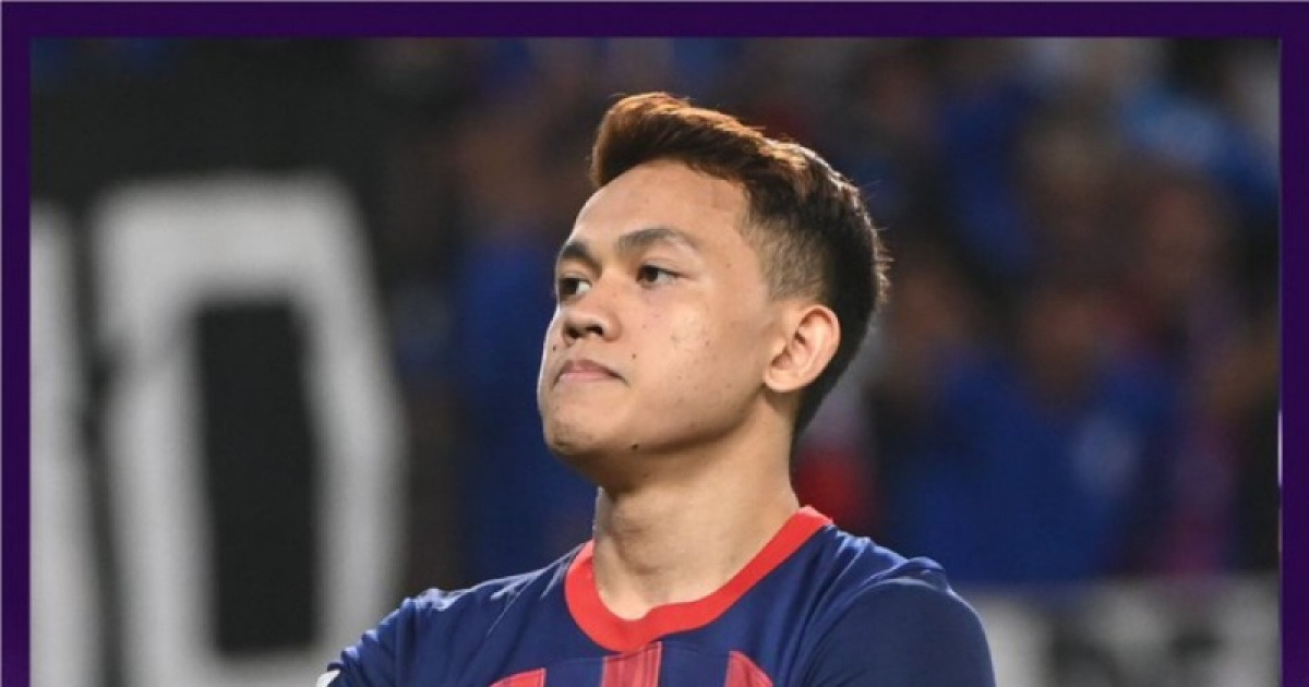 폭죽 테러당한 포항, 조호르에 2-5 대패…ACLE 16강 좌절