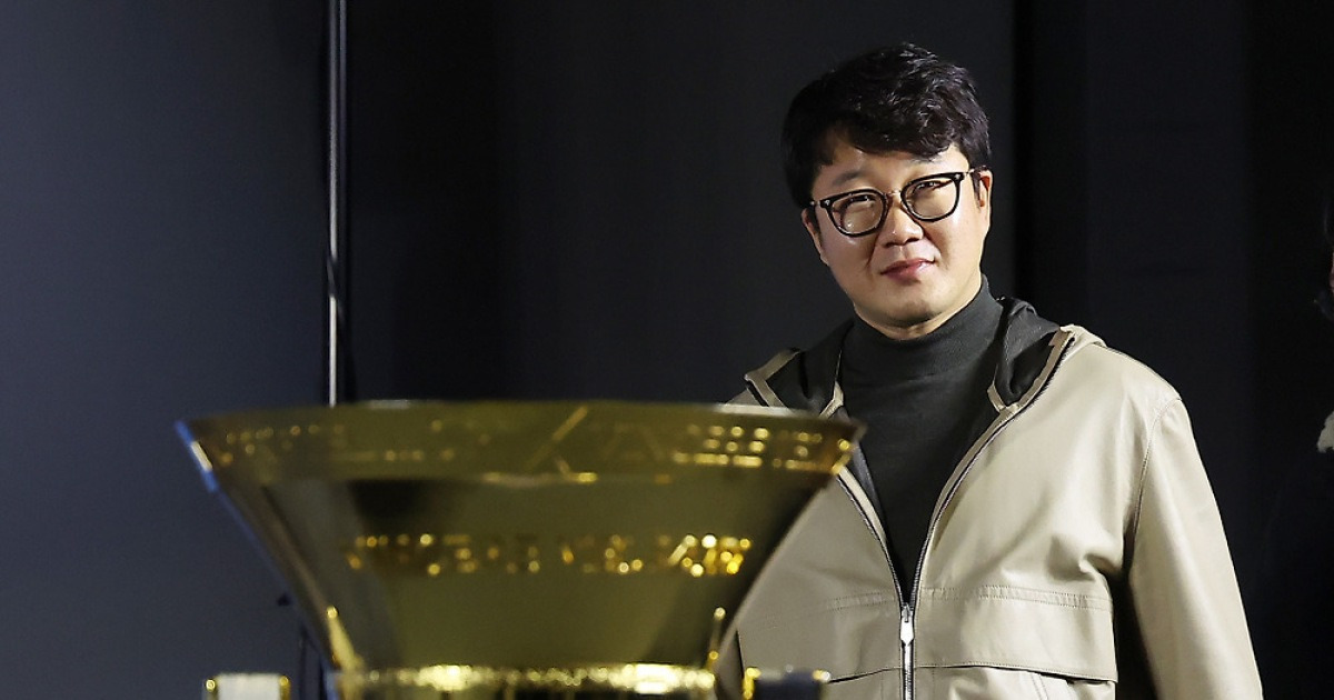 '최강야구' 내부 갈등?…JTBC vs PD 엇갈린 입장