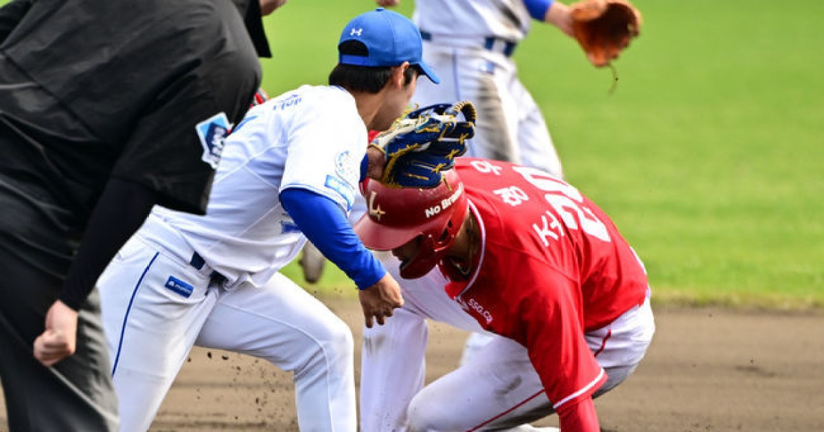 SSG 이중도루 성공 [사진]