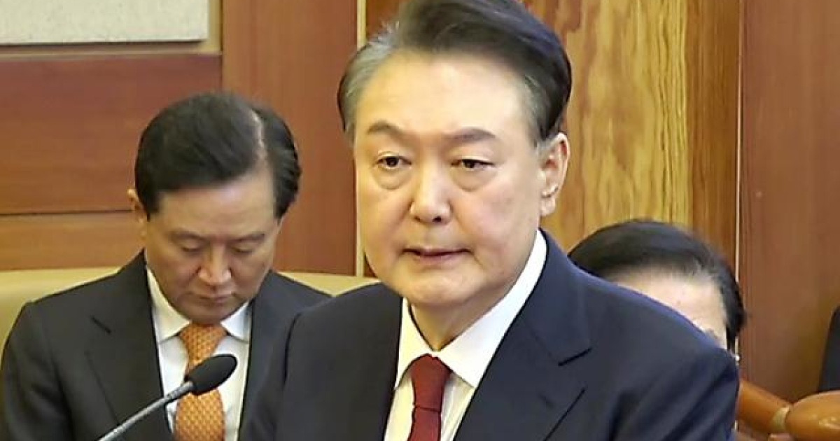 [오늘의 1면 사진] 윤석열 대통령 67분간 탄핵심판 최종변론