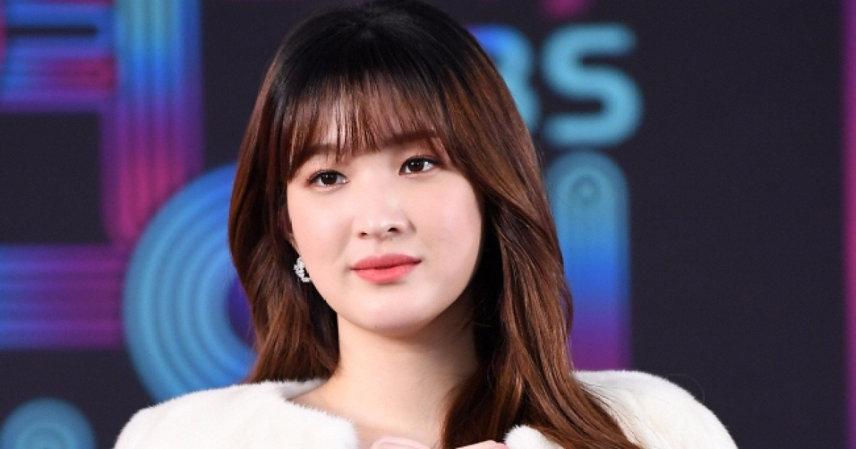 '40kg대 진입' 율희, 수액 맞으며 '혹독한 다이어트'.."2~3kg 더 빼고파"('율희의집')