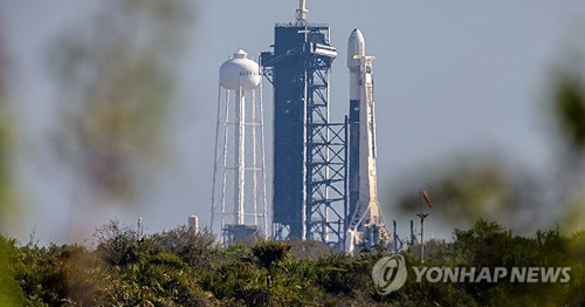 USA NASA SPACE X LAUNCH