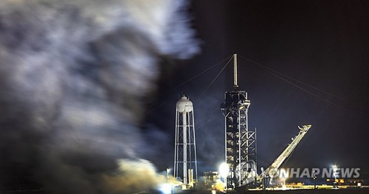 USA NASA SPACE X LAUNCH