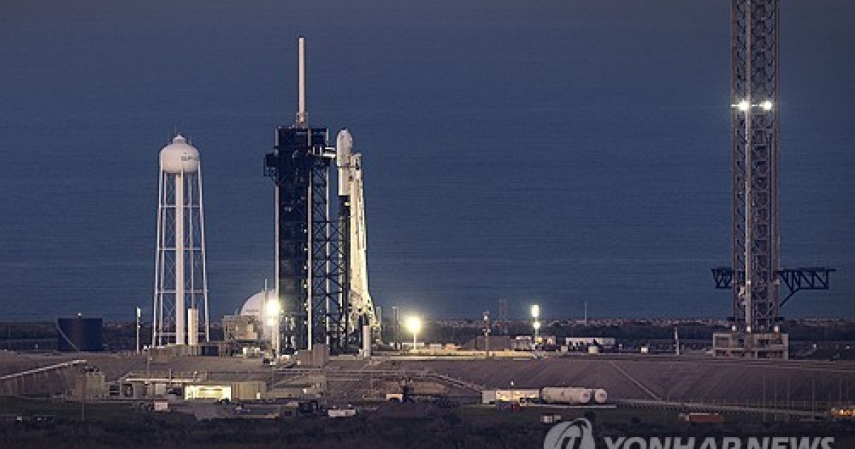 USA NASA SPACE X LAUNCH