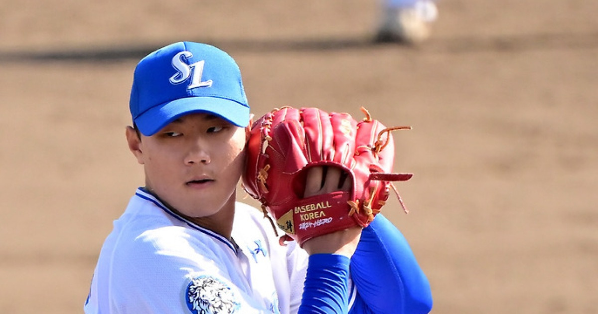 '152km 직구로 KKK!' 삼성 루키 배찬승의 1이닝 삭제투, 챔피언 KIA도 두렵지 않아[SC 오키나와 스캠]