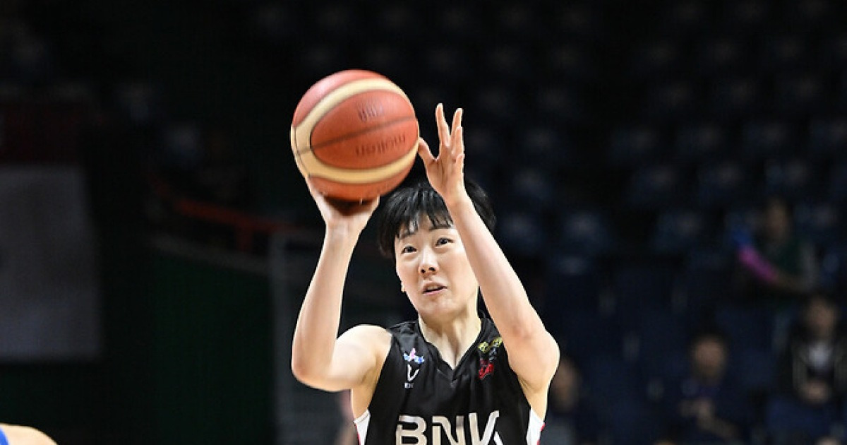 [WKBL PO 플레이어] 역시 베테랑, 공수 모두 빛난 박혜진