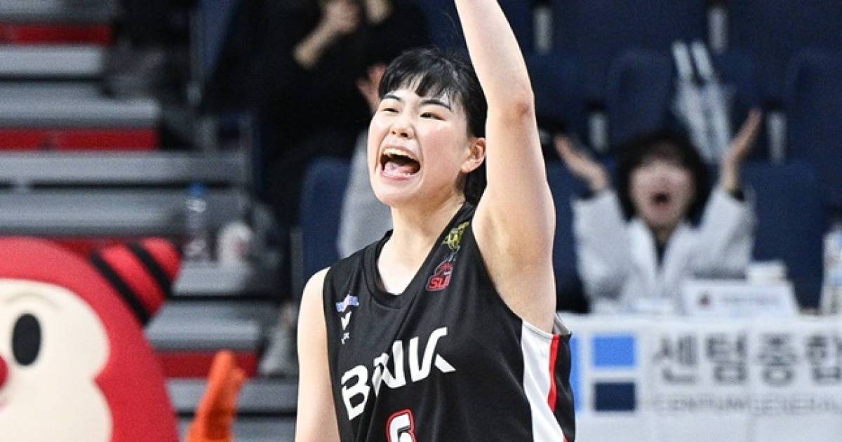 완전체 BNK 마지막 퍼즐 '슈퍼소닉'이 돌아왔다! 4Q 쐐기 3점포 '쾅쾅'→91.7% 확률 잡았다 [부산 현장]