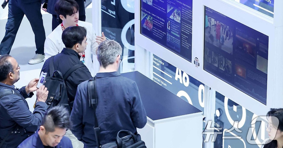 [MWC25]액체냉각기술로 발열 잡는다…SKT 'AI 데이터센터'