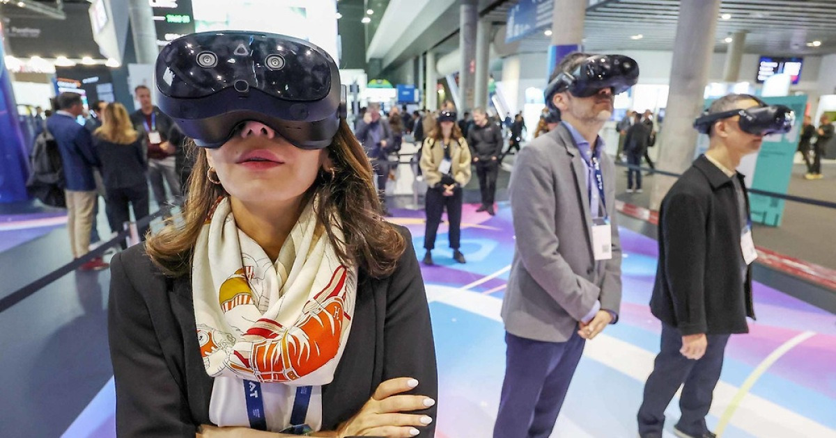 [MWC25] '가상현실 속으로'